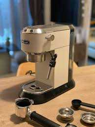 Рожковая кофеварка DeLonghi EC 685 R