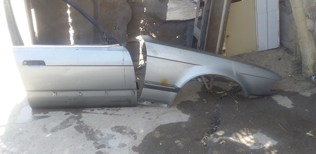 Продам кузовные детали от BMW E32