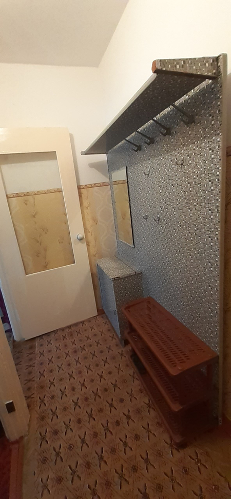 Ижарага 2 хонали квартира Наманган ш.,5 мик.,3 этаж квартира берилади.