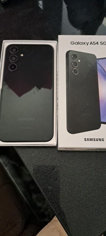 Samsung A54 210$