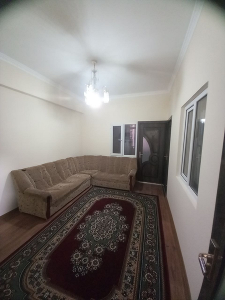 Квартира узок муддатга ижарага берилади