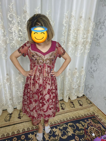 Продаются платья состояние отличнПродаются платья новые. Цены разные с