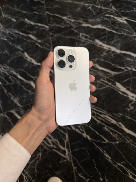 iphone 15 pro 256 88 batareyka