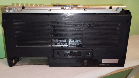 Продаю магнитофон SHARP GF-9090.