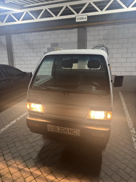 labo sotiladi kraska toza