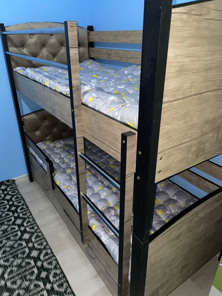двухъярусные кровати