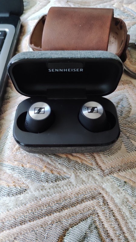 Продаю sennheiser Momentum true wireless 2 Свои!