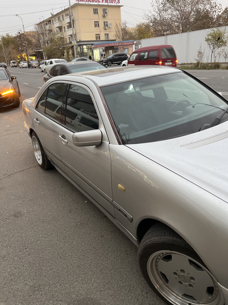 Mersedes Benz w210 radnoy udar yoq