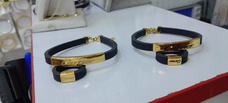 Cartier uzuk va brasletik naborlarmizdan kelgan qzlajonla yengi