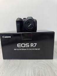 Фотоаппарат Canon EOS R7 Body