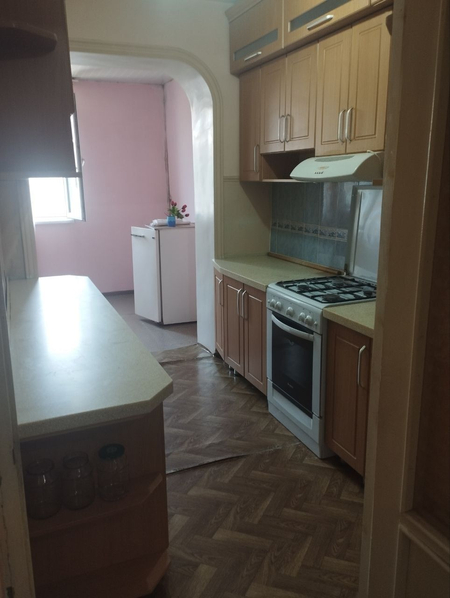 Метро Хамза 2 ком 3/6 Балкон продается