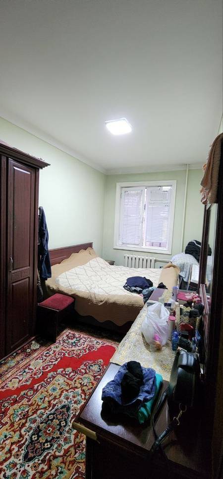 Продам 4 комнатную квартиру на Юнусабад 8