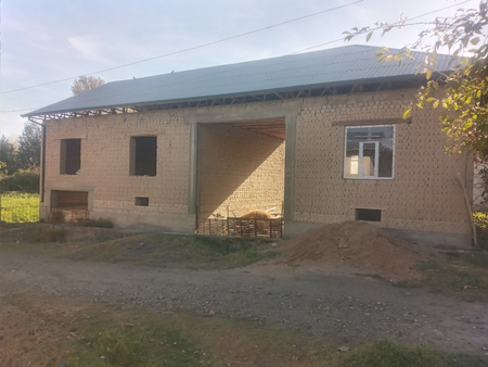 Katta qishloqda yer sotilyapti