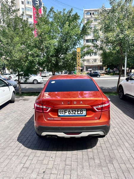 Lada Vesta cross 1.8