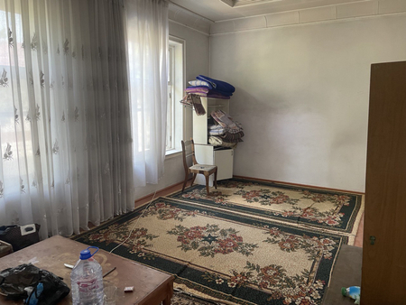 В Аренду Участок дом 4 сотох 6 комнатная,студентларгахам берилади
