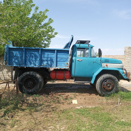 Zil sotiladi xolati yaxshi narxi 85million kelishamiz