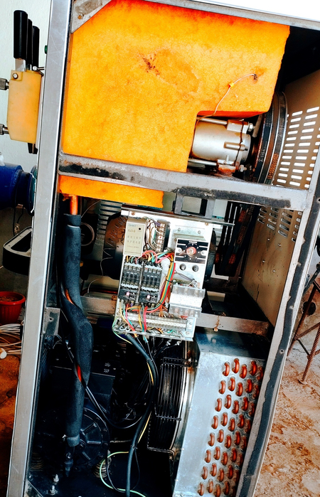 Frezi yangi Marojni aparat 380 w ishlaydi srochno sotiladi 500$ Retsep