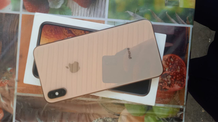 Iphone xs max 256