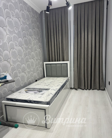 Продаётся 3-комнатная квартира около Вестмистера