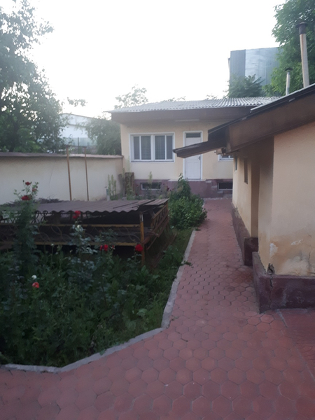 Продается свой частный дом в Мирзо-улугбекском районе