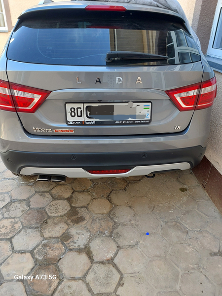 Lada vesta kross 1,8. Yangi moshina