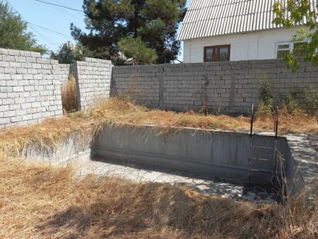 Dala hovli sotiladi Jumabozor Yangi toshkenga yaqin