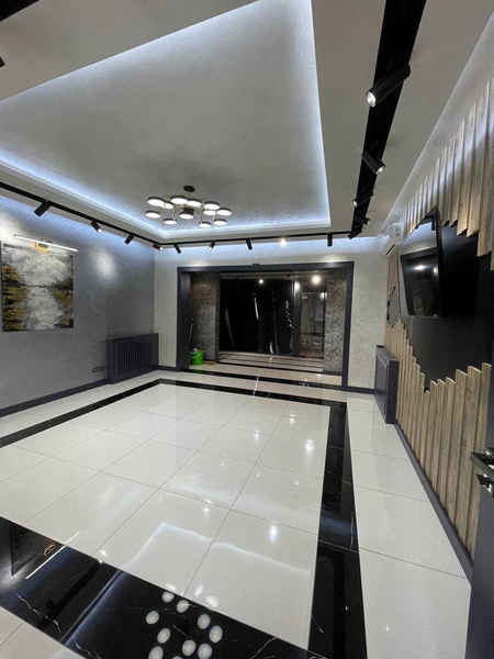 Продается Евро офис Ориентир: Госпиталь рынок  122м2