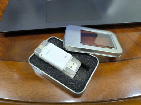 Двусторонняя флеш-карта (флешка) USB Type-A, USB Type-C