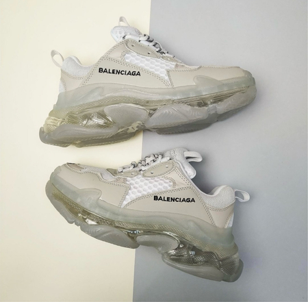 Срочно продам Оригинал кросовки Balenciaga