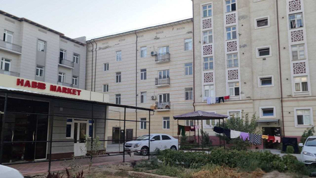 Нотурар бино сотилади (Нонвойхона)