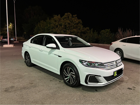 VolksWagen e-Bora Elektromobil Full Paket srochna sotiladi