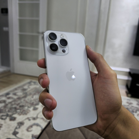 iphone Xr 13pro korpus qoyilgan