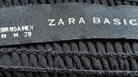 Платье фирменное Zara