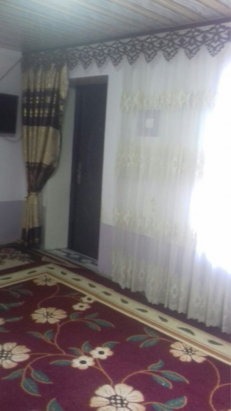 Srochno! Termiz shahar 12-maktab yonida.