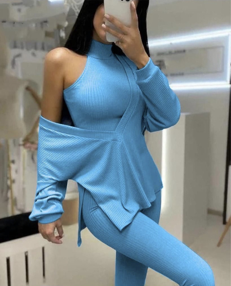 Продам костюм 3 в 1