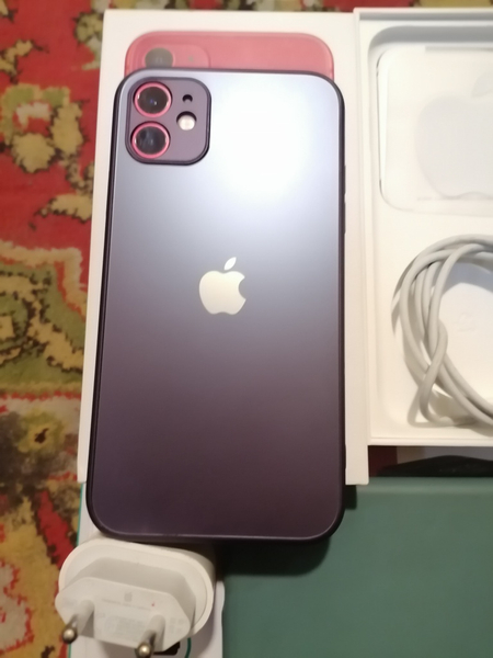Iphone 11 128gb sotiladi