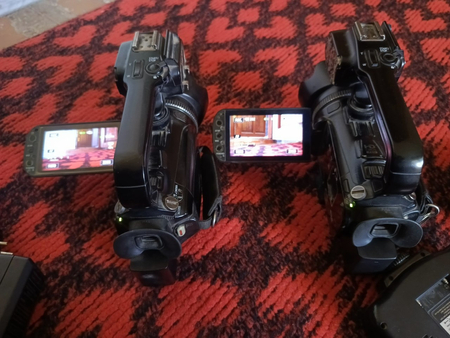 Canon xa 10 sotiladi 2 ta bor xamma joyi ishlaydi