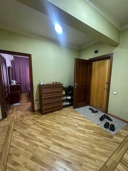 Продаю 3-х комнатную квартиру Ор-р Макро ул. Нукус