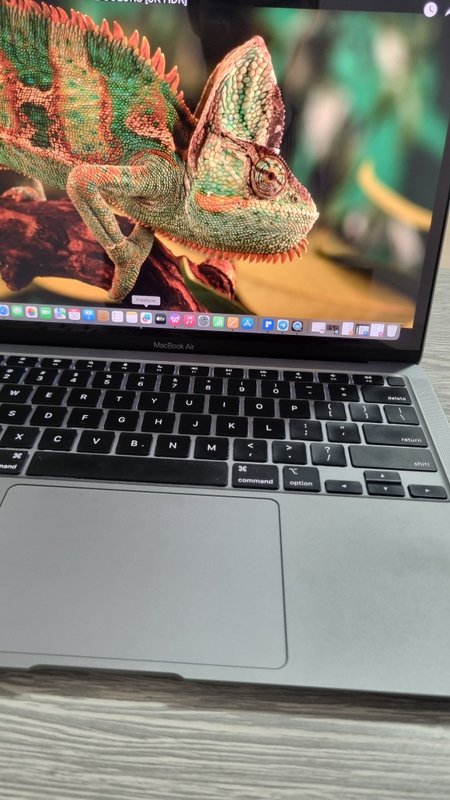 Macbook Air m1 2020  8/256