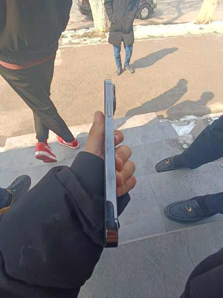 iphone 13 pro max region kha yonkis 86