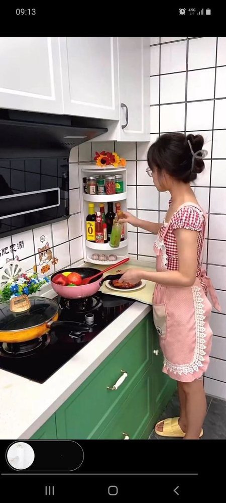 Вращающаяся полка для ванной или кухни