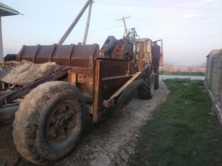 T 150 Traktor sotiladi т 150 трактор