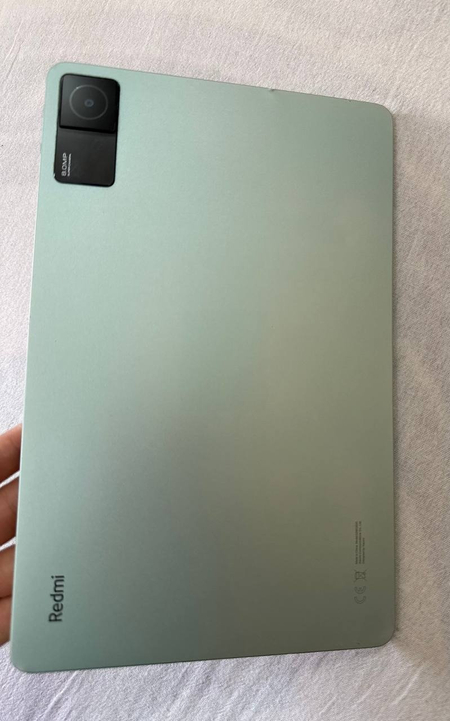 Redmi pad 6 birdona aybi bor tepasida biroz pachoq bõlgan