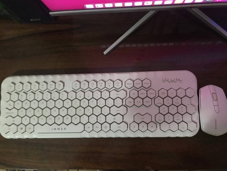 Продаётся Mac mini с монитором