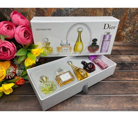 Набор духов от бренда Dior