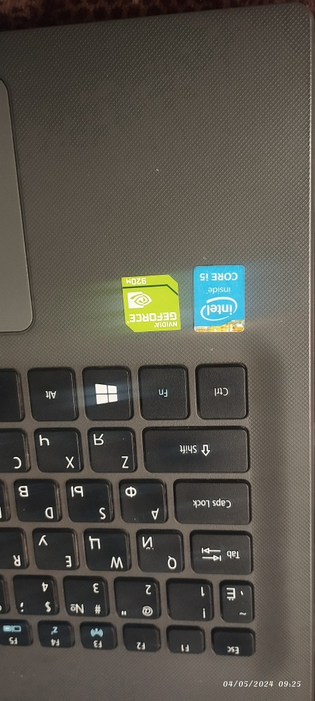 Noutbuk ACER cori5 vindows 10 6/256SSD
