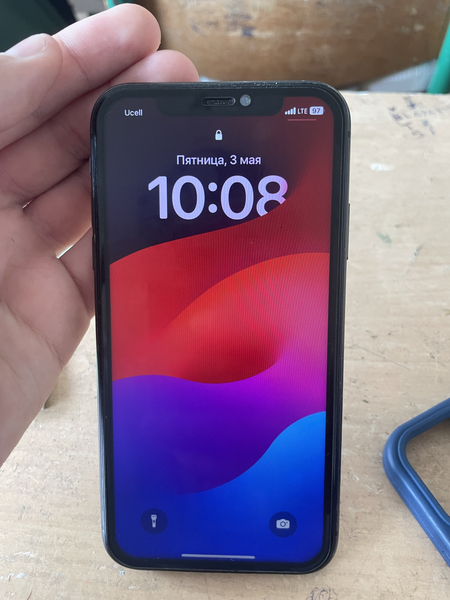iphone 11 sotiladi