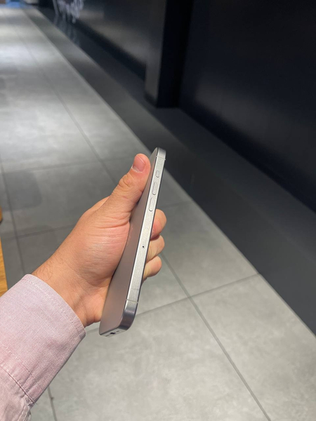 Iphone 15 pro dual sim