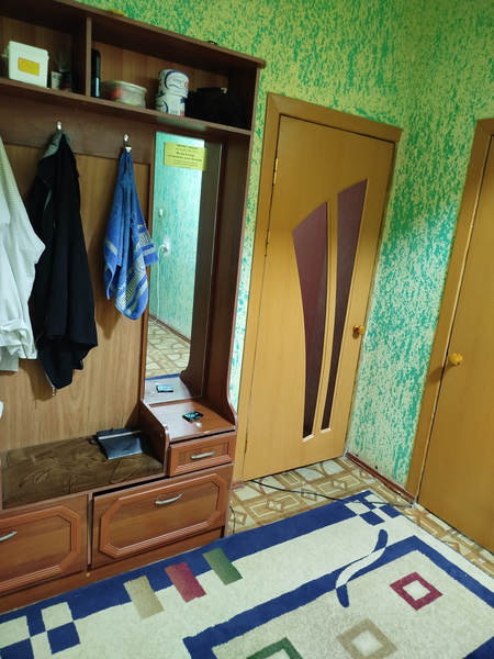 Dom sotiladi 3 xonali tez va arzon beramiz