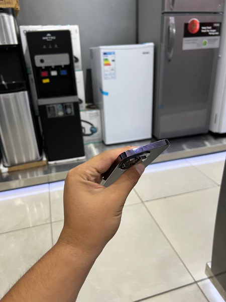 Продаю свой iPhone 14 Pro